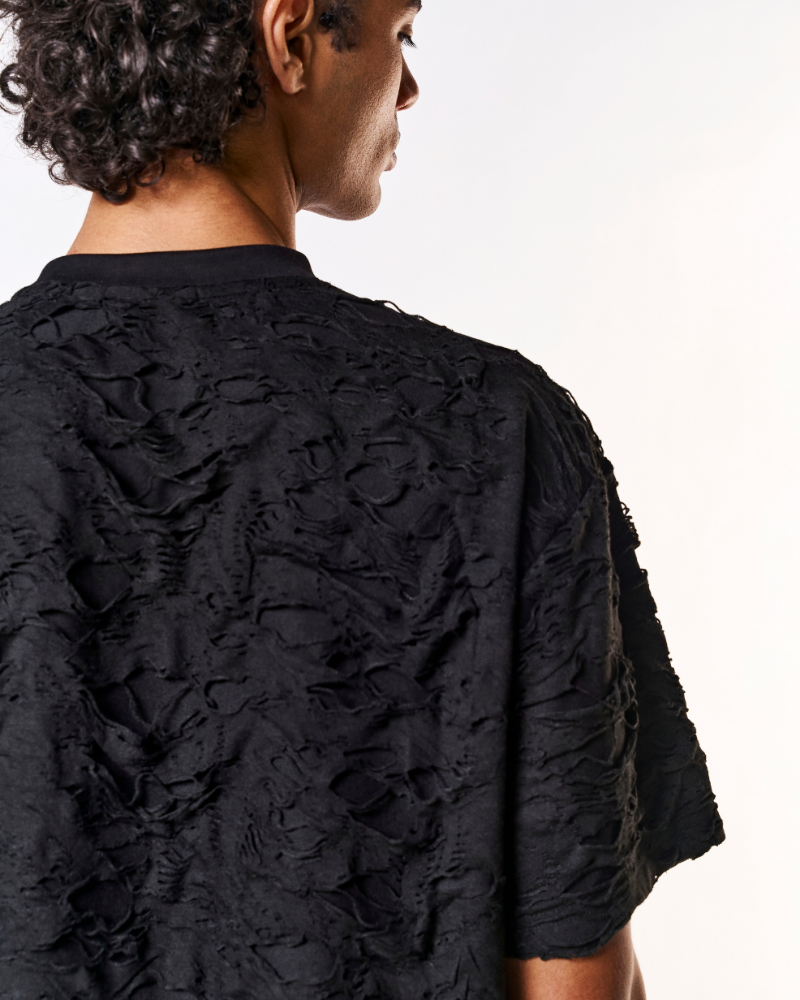 BLACK TORN OVERSIZED T-SHIRT